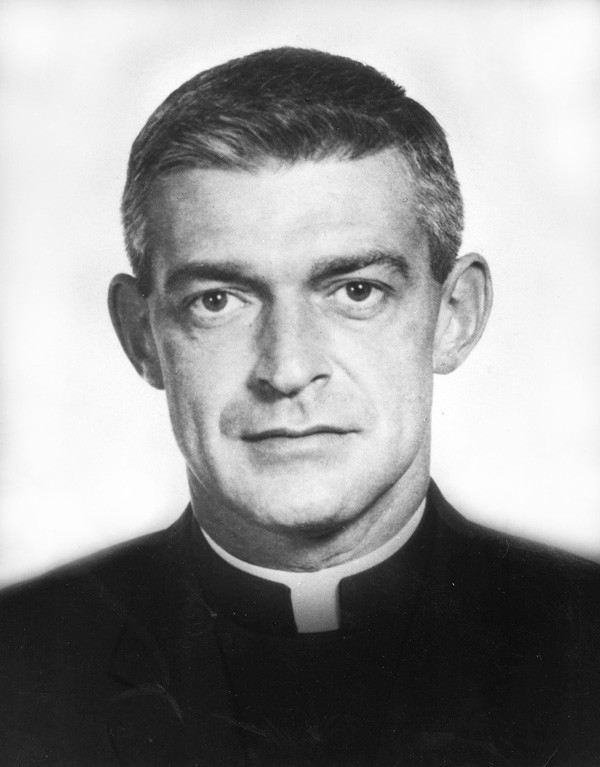 El-capellan-militar-santo-4 | Discipulos Misioneros Maryknoll